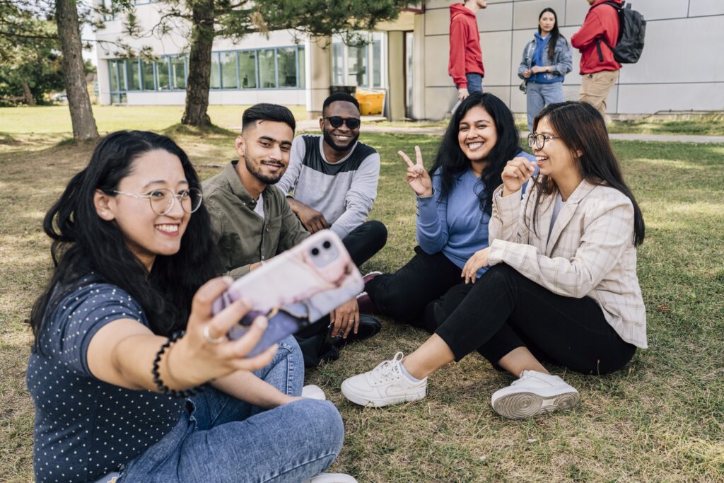 Frequently Asked Questions - Loyalist College in Toronto